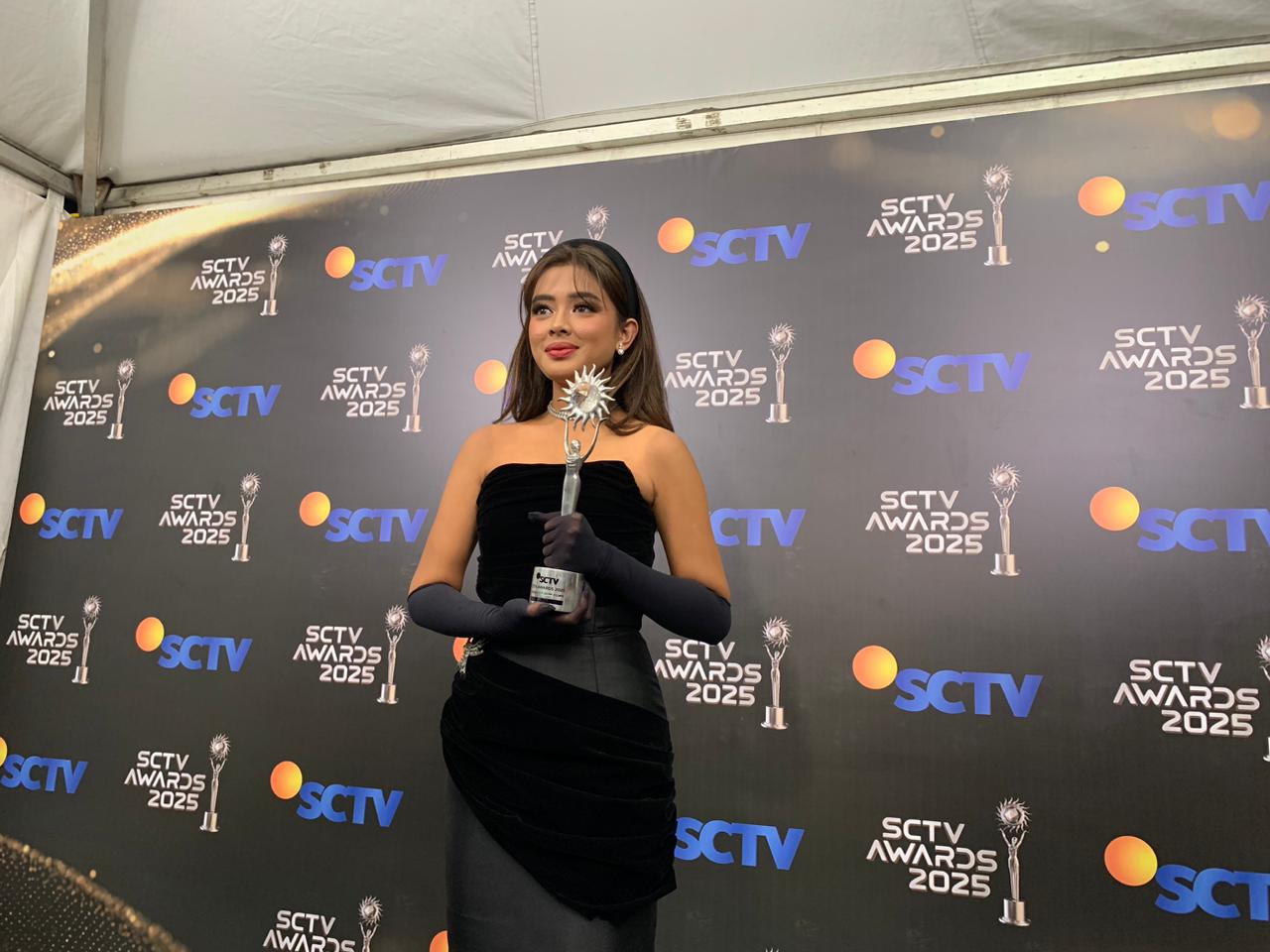 Harry Vaughan dan Aqeela Calista Jadi Bintang Utama SCTV Awards 2025 ...